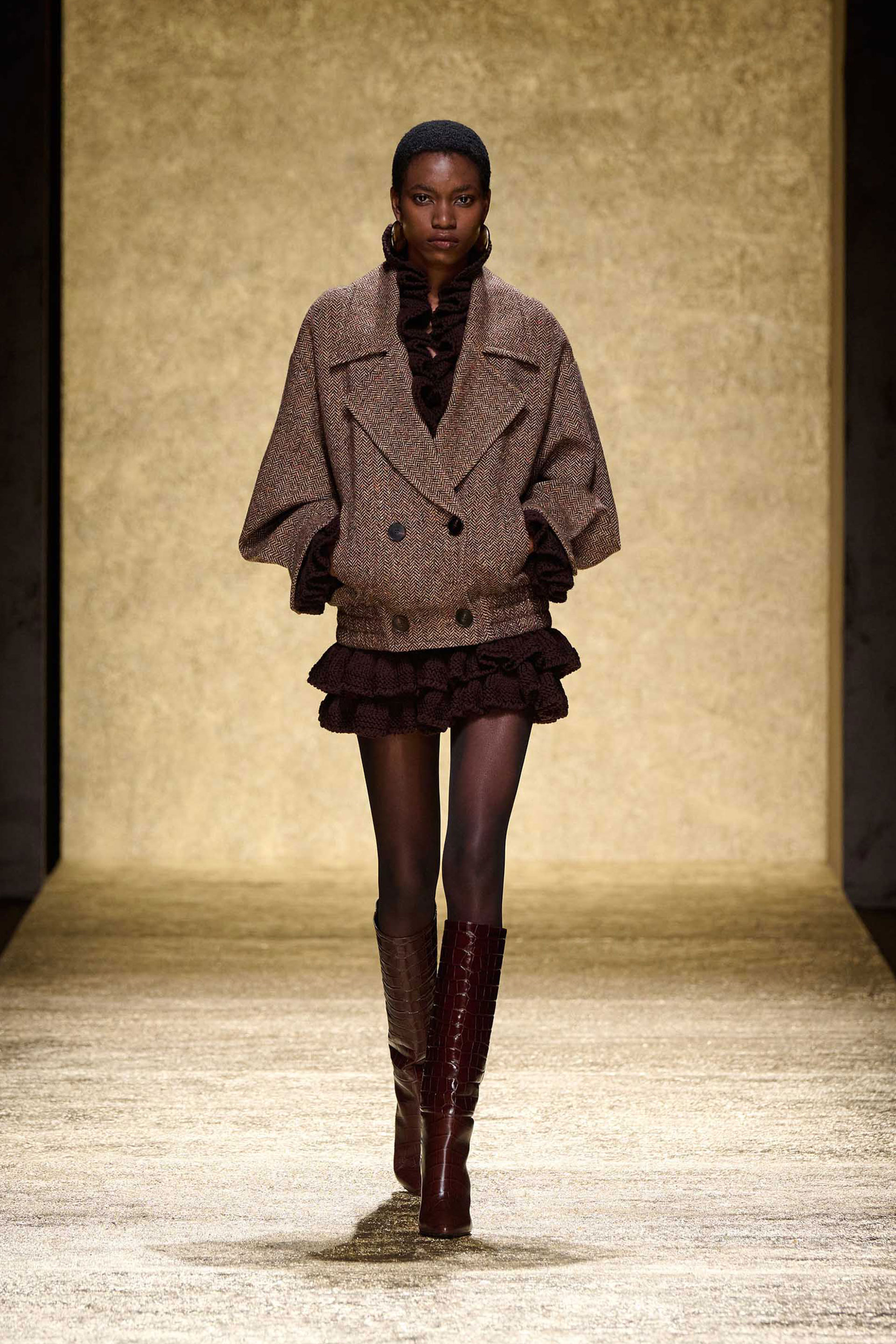 FASHION SHOW